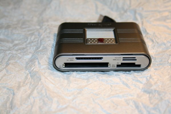 Kingston Media Reader Hi-Speed 19-in-1 Card Reader Review | DragonSteelMods