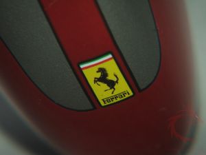 Thrustmaster Ferrari Wireless Gamepad 430 Scuderia Limited Edition ...