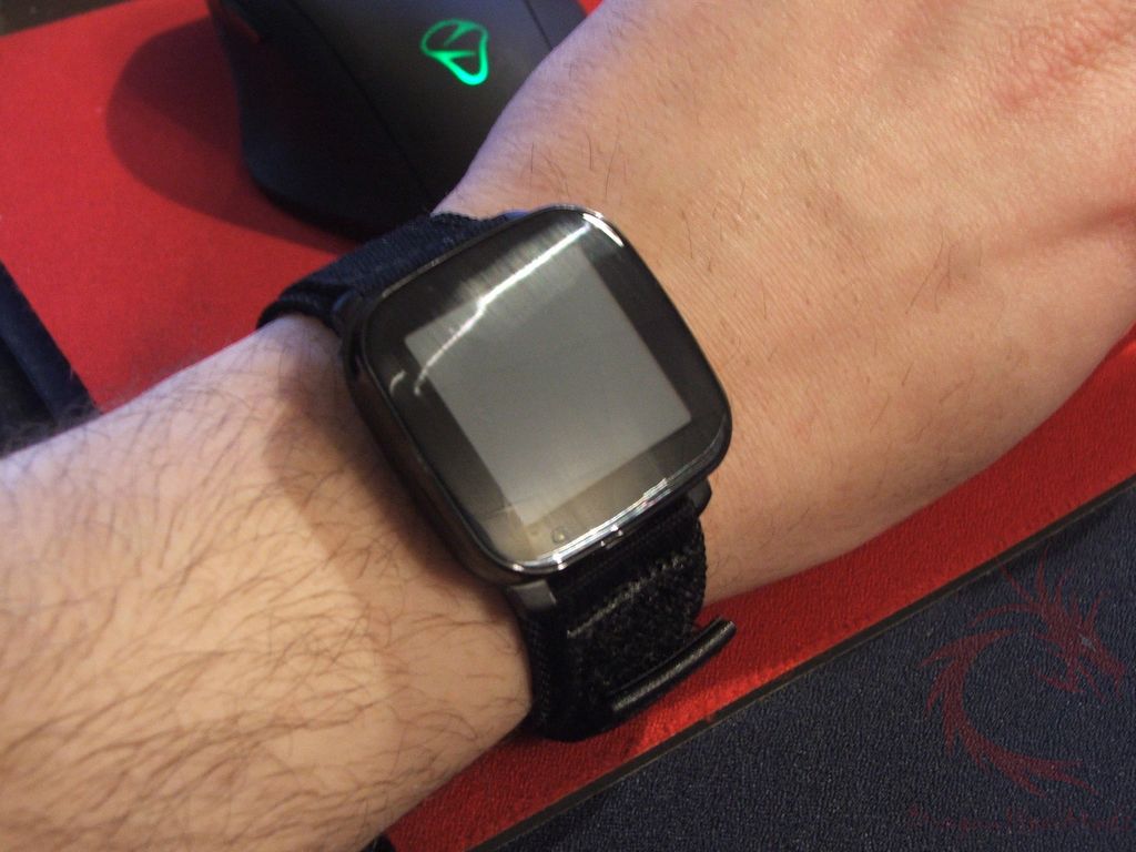 Sony Ericsson LiveView Micro Display Review | DragonSteelMods