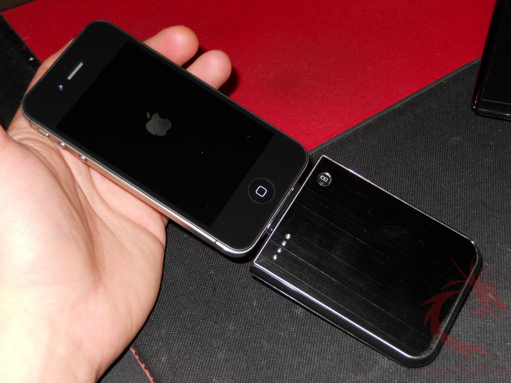 High Capacity External Portable Battery for iPhone / iPod Review ...