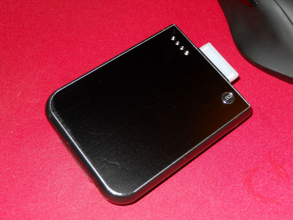 High Capacity External Portable Battery for iPhone / iPod Review ...